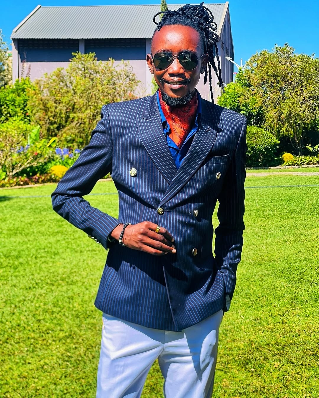 Akuku Danger’s Emotional Graveside Tribute to Dad