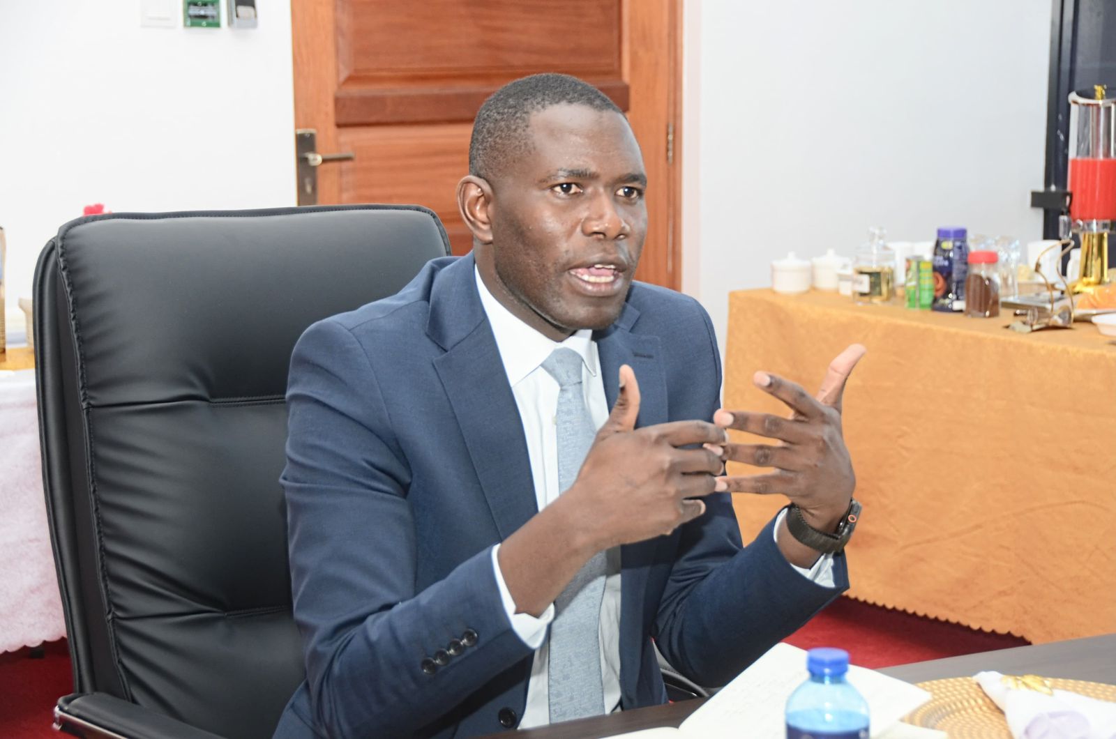 [PHOTOS] PS Oluga visits KEMSA, calls for transparency and renewed ...