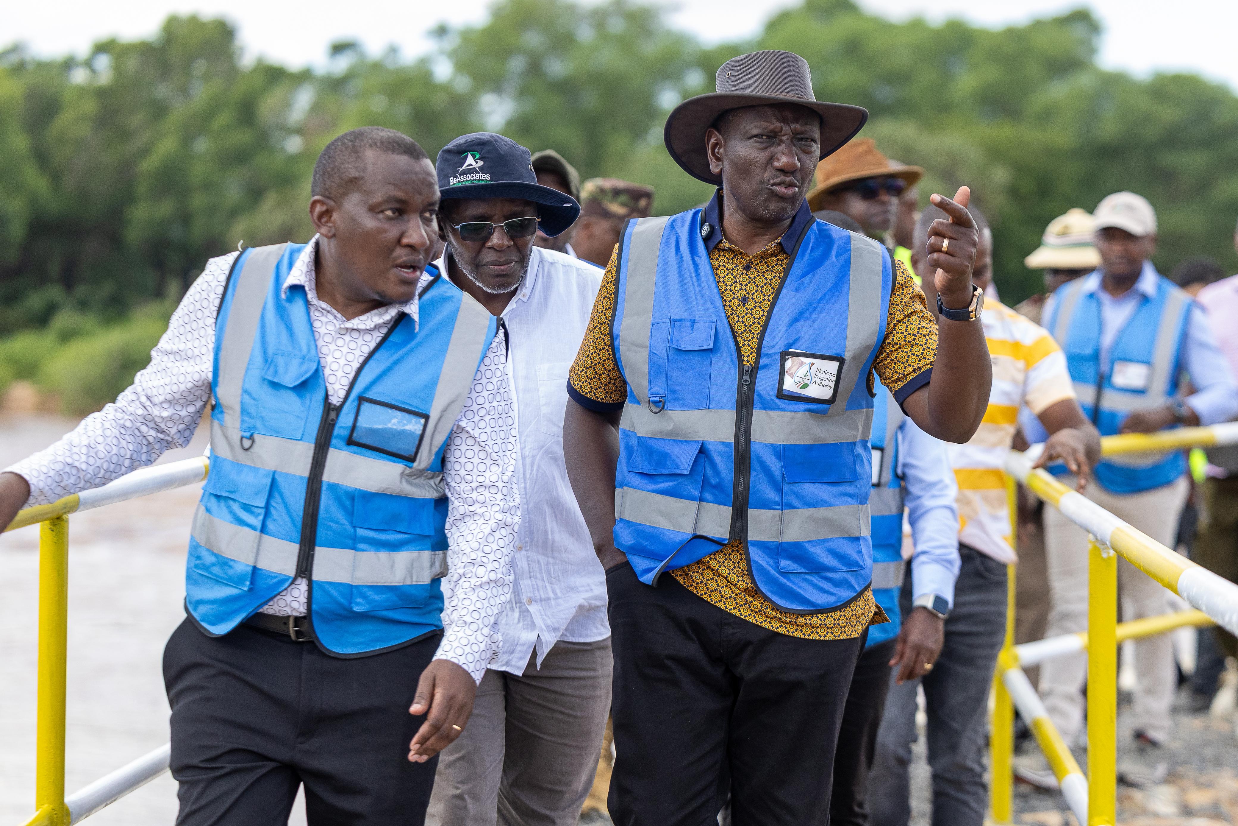 [PHOTOS] Ruto inspects Galana-Kulalu project in Kilifi, Tana River