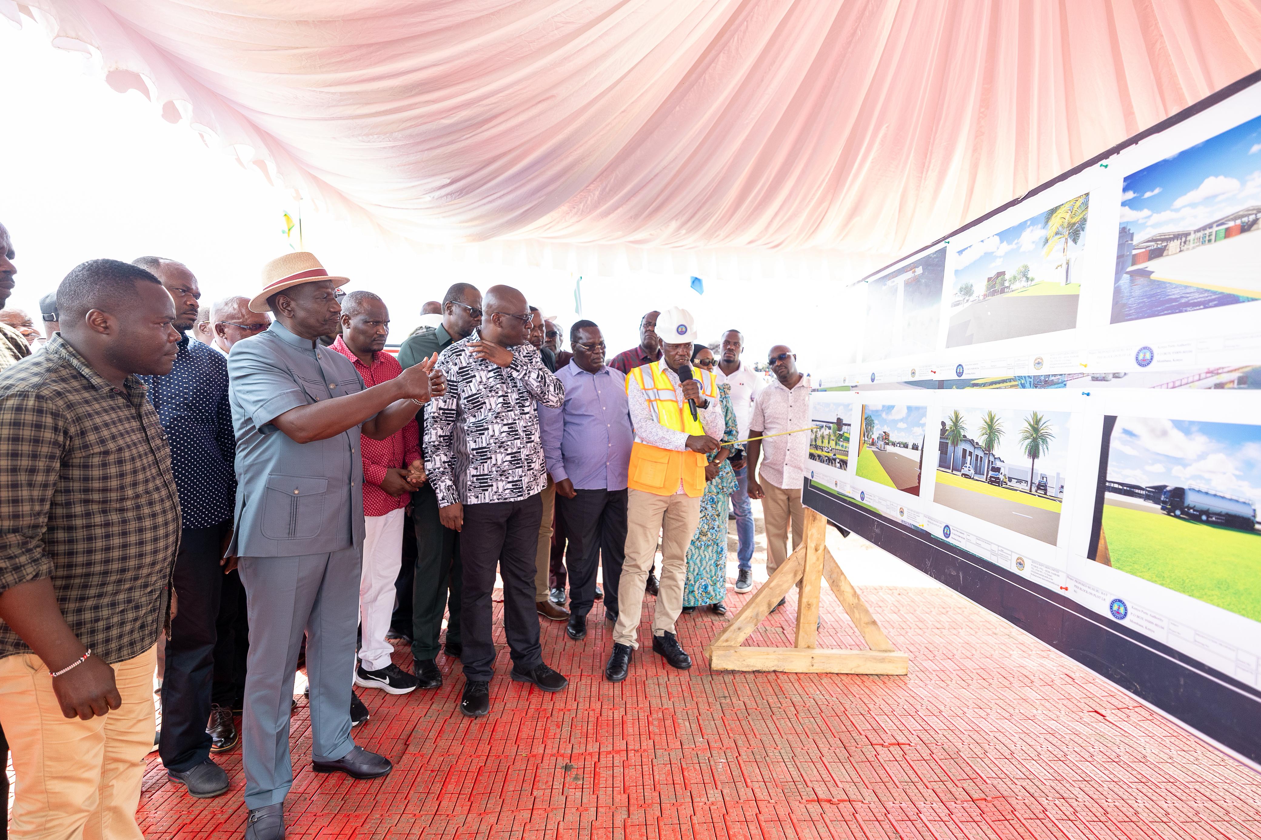 [PHOTOS] Ruto launches construction of Muhuru Bay Pier in Migori