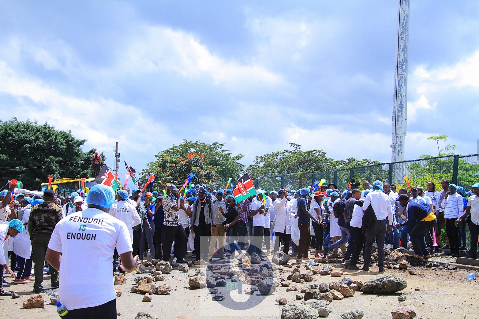 [PHOTOS] UHC workers protest at Afya House over unresolved grievances