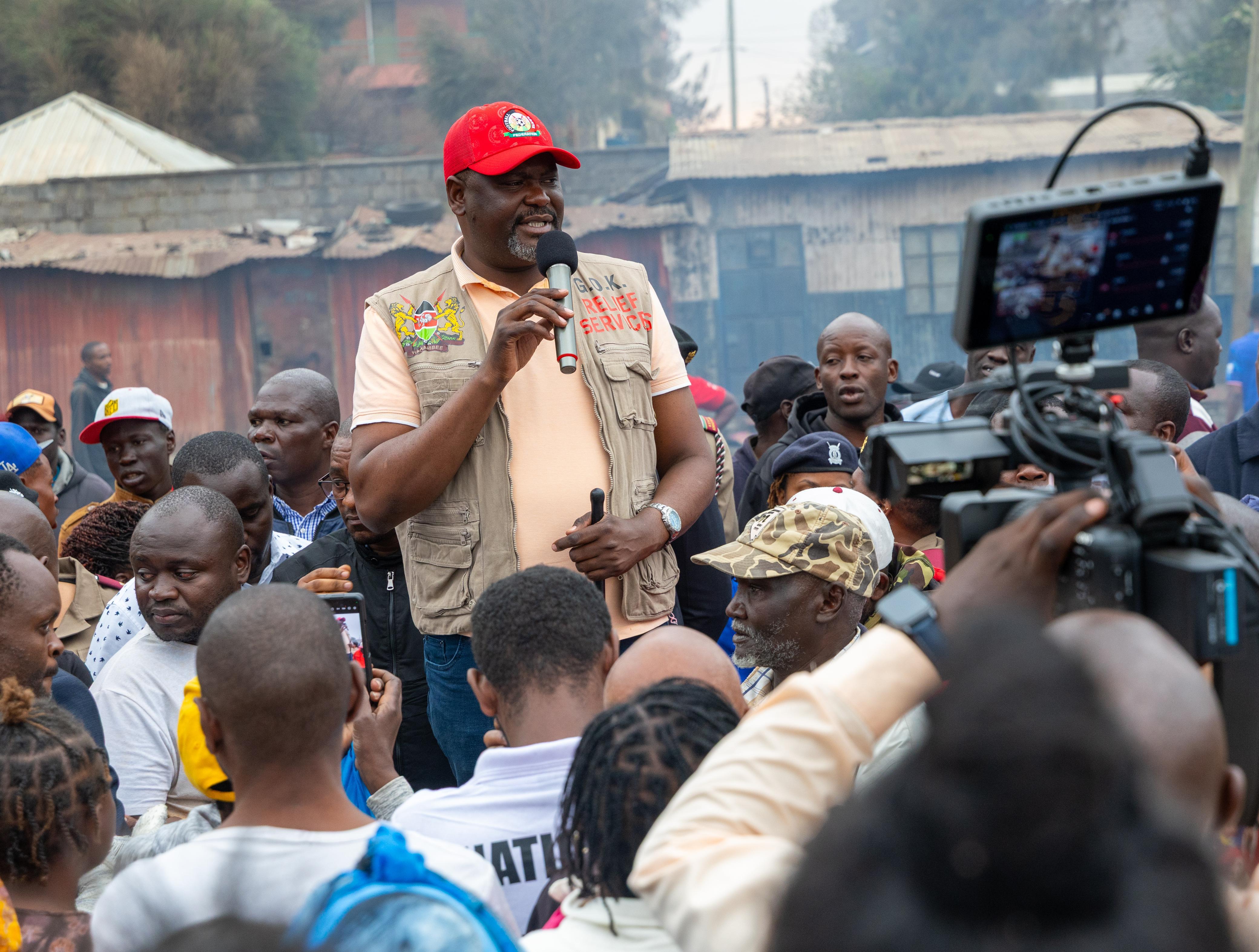 CS Ruku leads relief efforts for fire victims in Kiamaiko, Mabatini ...