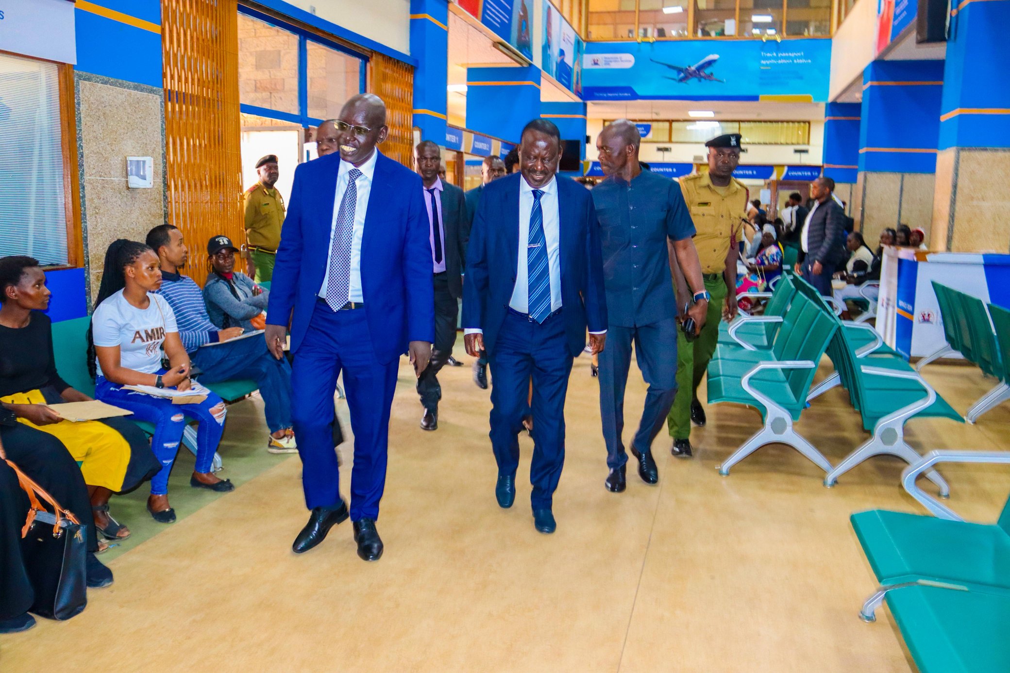 [PHOTOS] Raila visits Nyayo House to access services