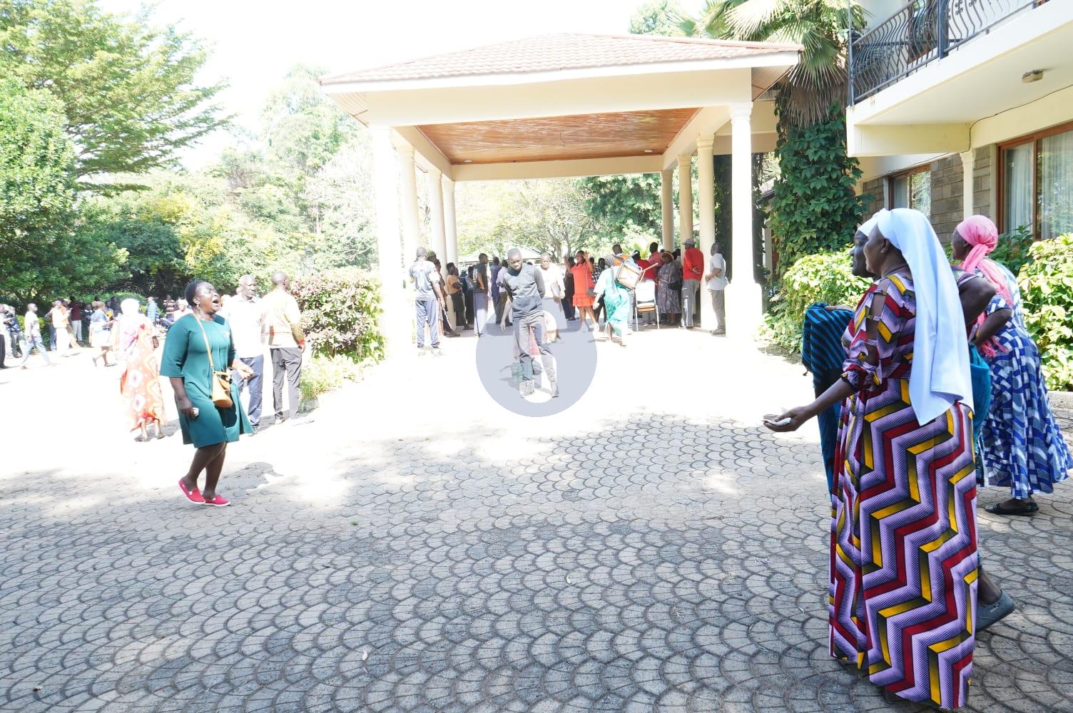 [PHOTOS] Mourners gather at Raila's home in Opoda Farm, Bondo