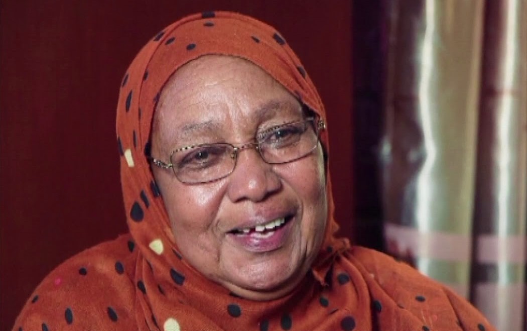 CS Joho mourns veteran KBC journalist Amina Fakii