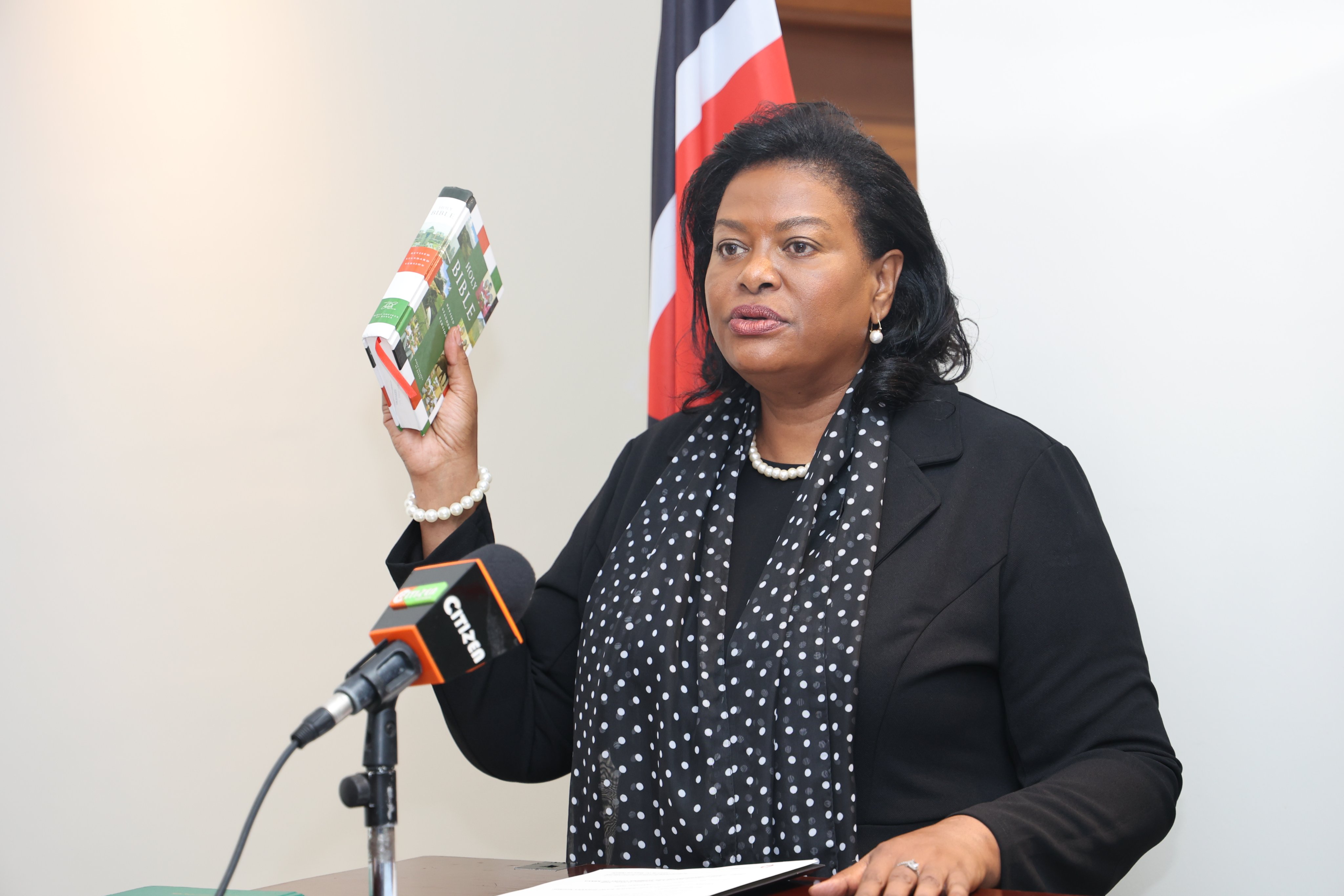 Koome swears in Olwande, Supreme Court Judge Ndung'u as JSC members