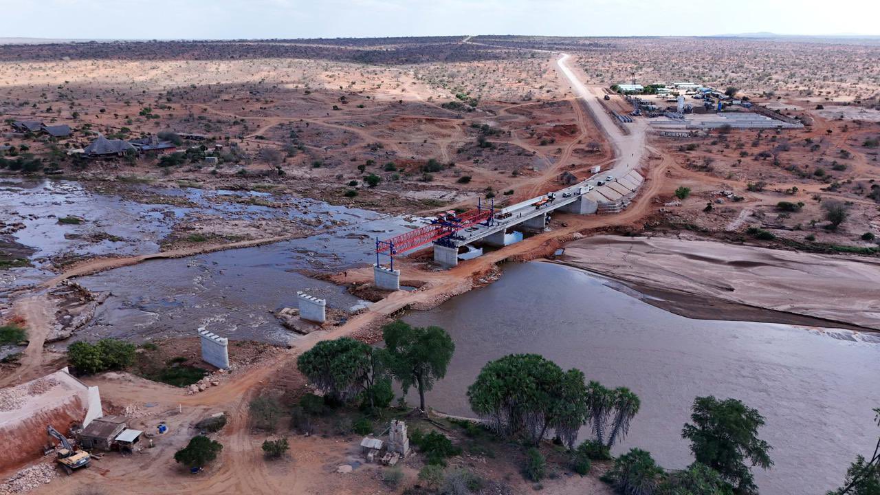 PHOTOS: Galana Kulalu Bridge takes shape between Kilifi and Tana River