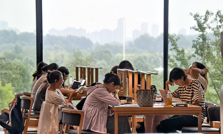First national reading week begins as China builds book-loving society