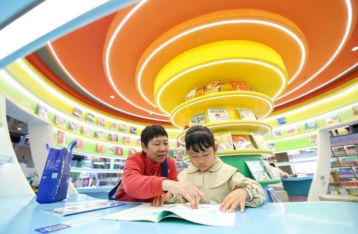 First national reading week begins as China builds book-loving society