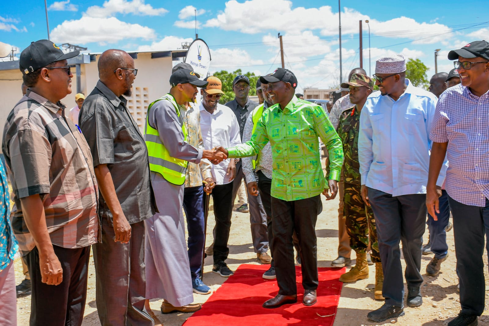 Ruto unveils Sh4.1 billion power plan to connect 17,000 homes in Wajir